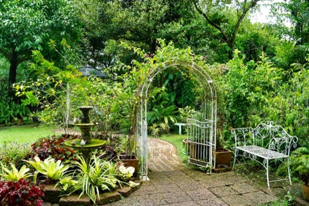 29 Ideal Garden Entrance Door Ideas That Welcome Guests