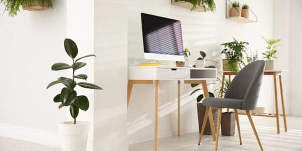 17 Delightful Indoor Plant Home Office Ideas to Refresh Your Space