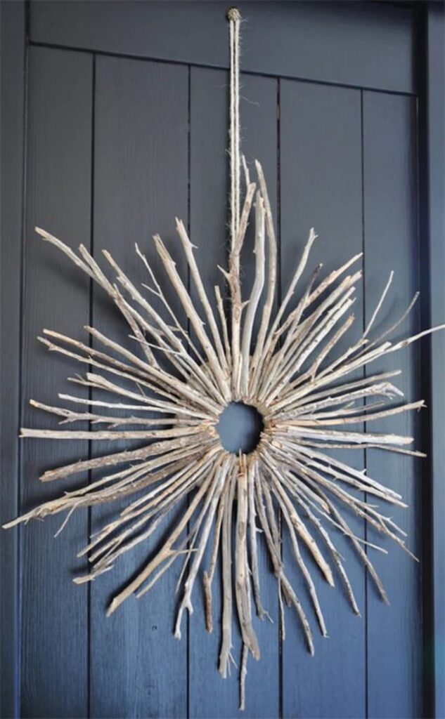 22 Charming DIY Garden Decor Ideas Using Tree Branches