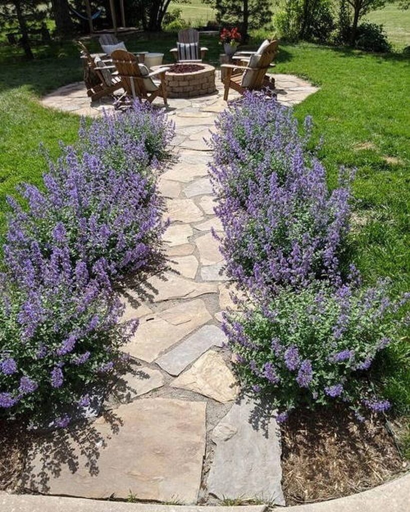 25 Stunning Lavender Garden Design Ideas for Perfect Landscaping