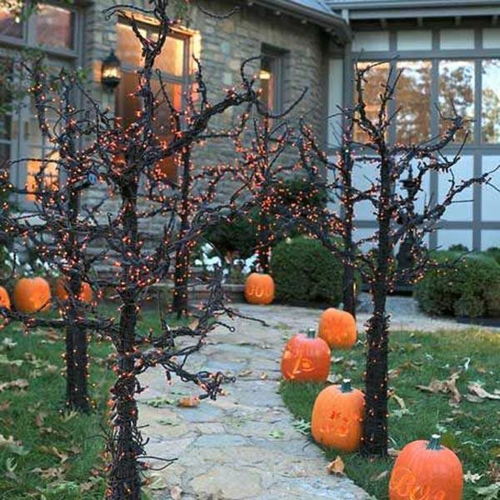 50 Spooky DIY Halloween Garden Ideas for a Haunting Yard