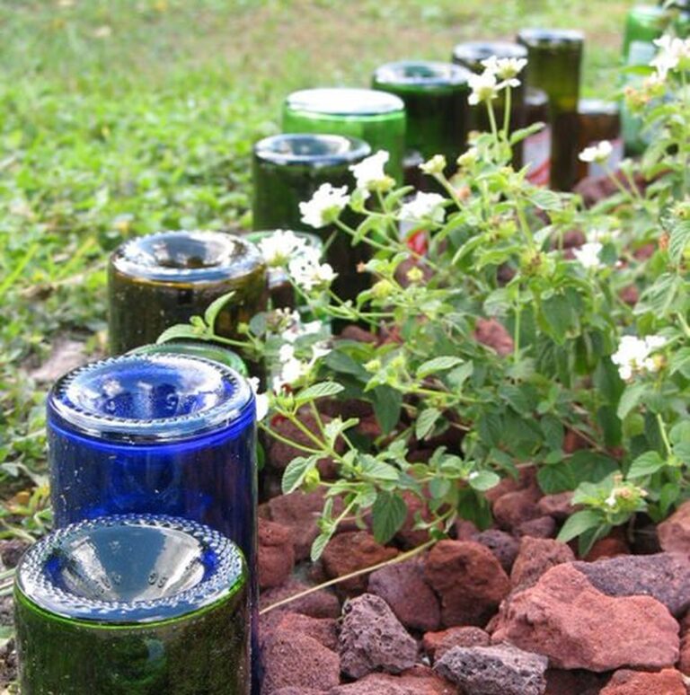 30 Charming DIY Lawn and Garden Edging Ideas to Transform Your Yard