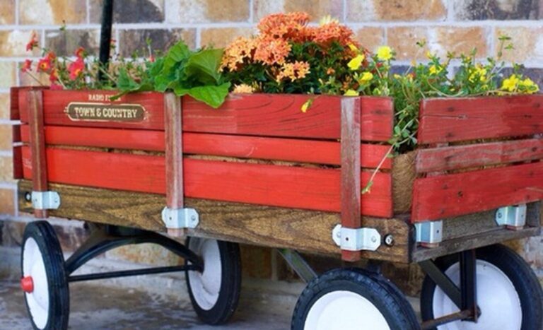 20 Brilliant Ways to Transform Cheap Pots into Expensive DIY Planters