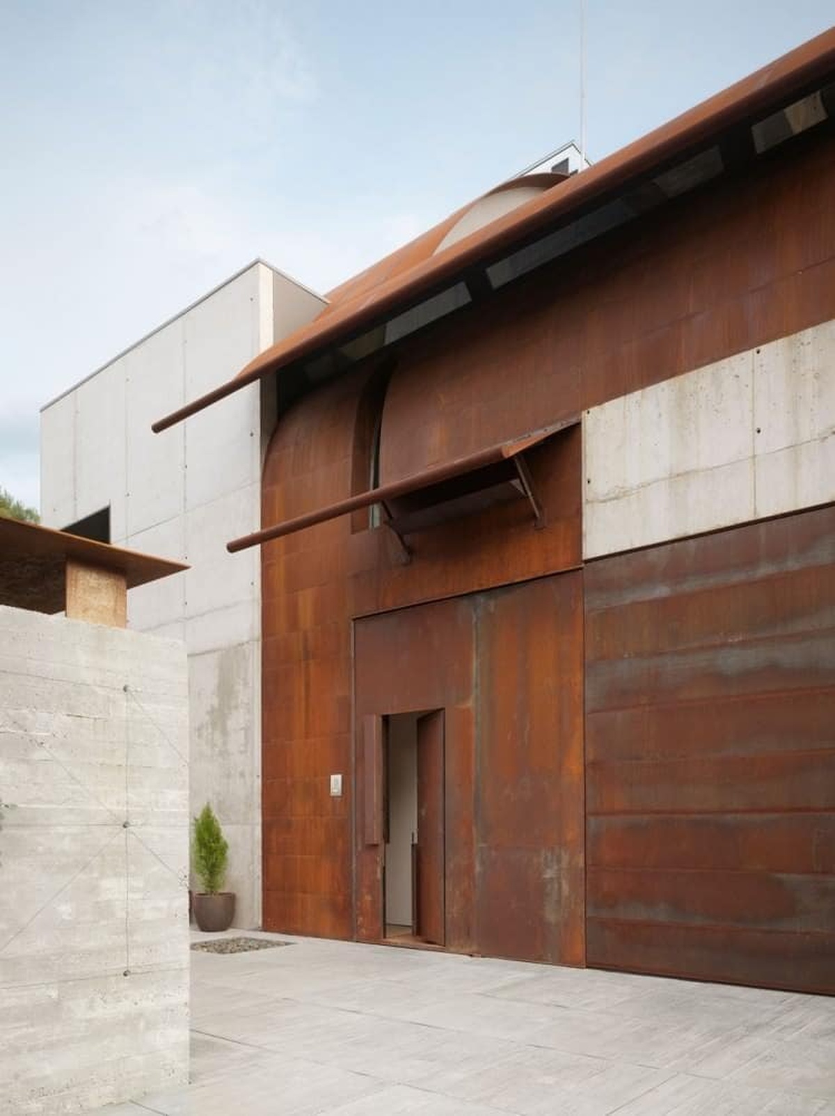14 Corten Steel Landscaping Ideas for Gardens