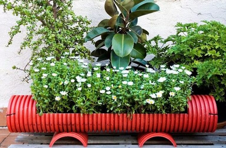 77 Brilliant DIY Upcycled Garden Projects Anyone Can Create