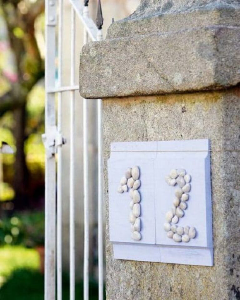 15 Charming DIY Rock and Stone Crafts for Homes Anyone Can Make
