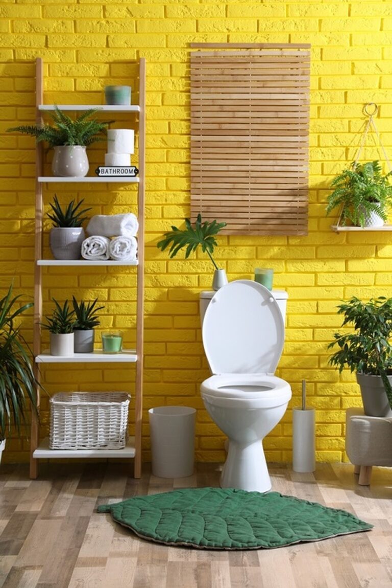 37 Charming Plants Around the Toilet Seat Ideas for Bathroom Bliss