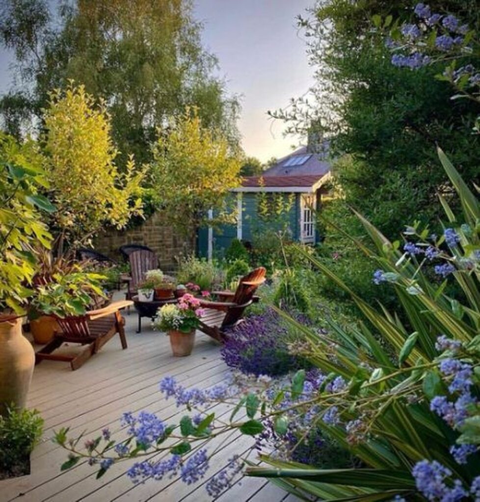 30 Breathtaking Courtyard Garden Pictures to Inspire
