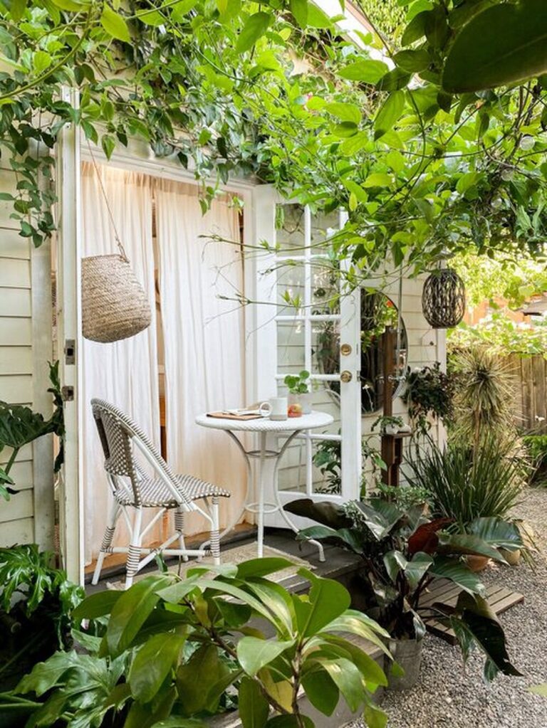 25 Charming Working Spot in the Garden Ideas to Try Today