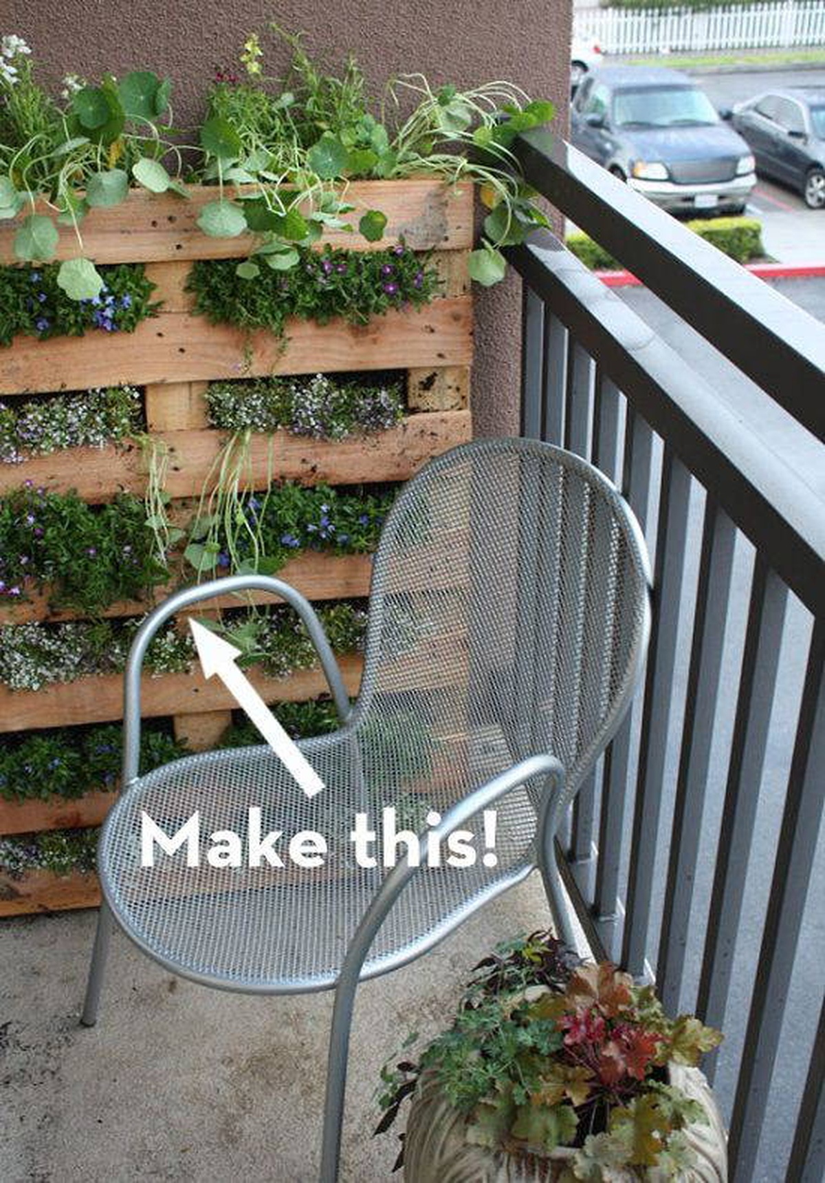 8 Charming DIY Vertical Garden Projects For Balcony To Try Today