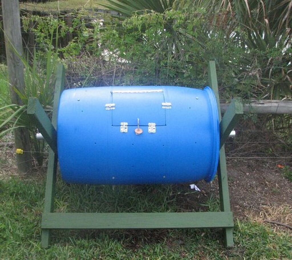 44 Clever DIY Compost Bin Ideas For Gardeners To Try