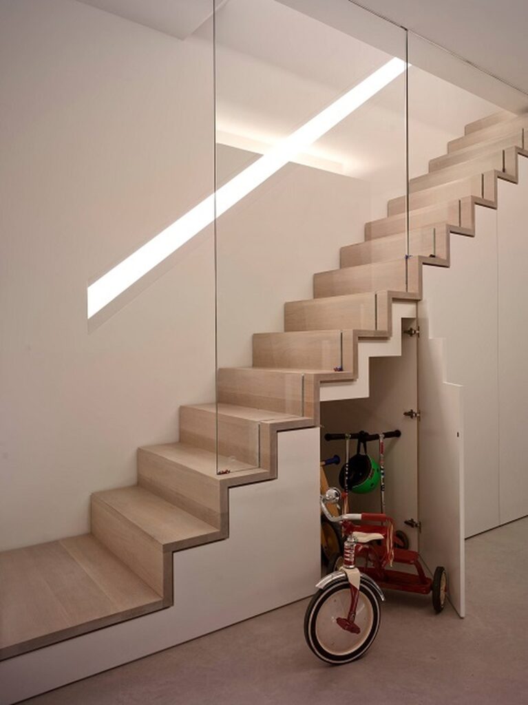 77 Smart Stair Ideas for Small Spaces to Try