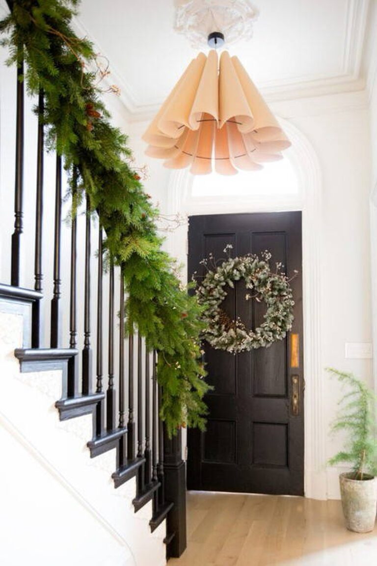 32 Stunning Entryway Decor Ideas With Plants That Welcome Home
