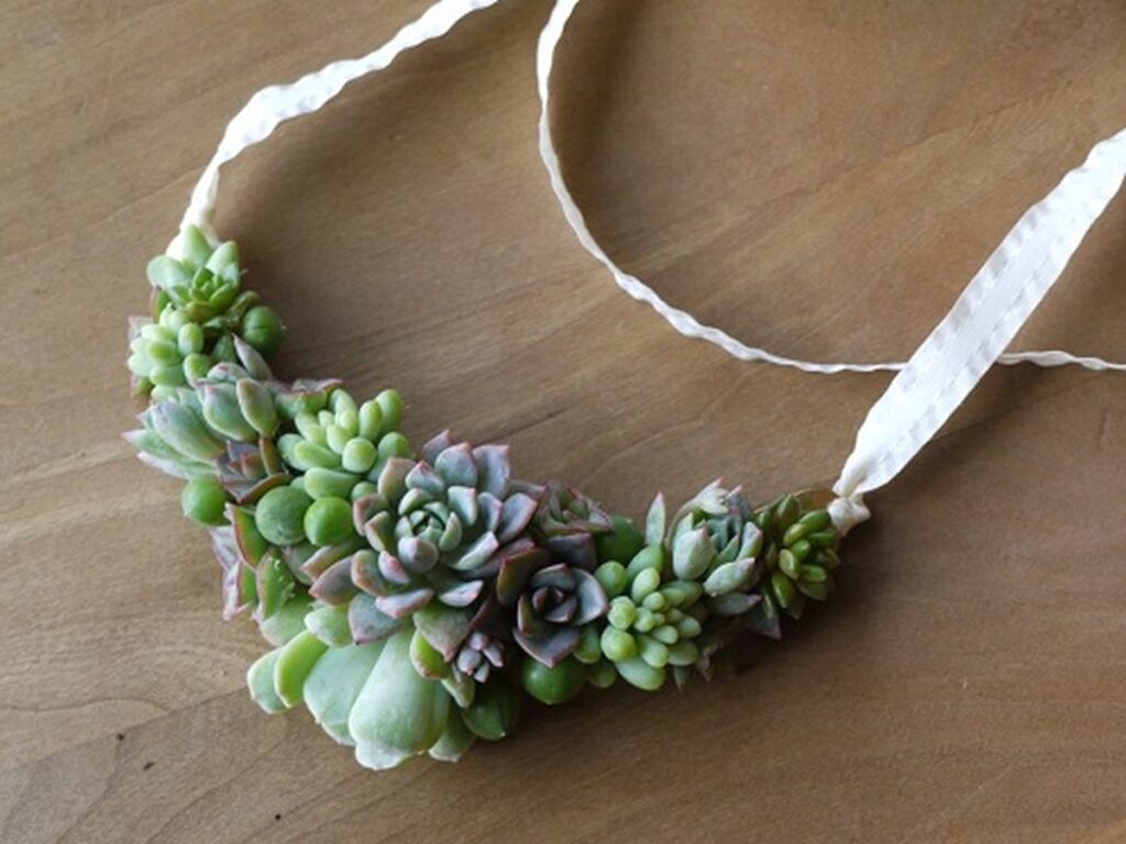 25 Charming DIY Jewelry with Plant Ideas Anyone Can Create
