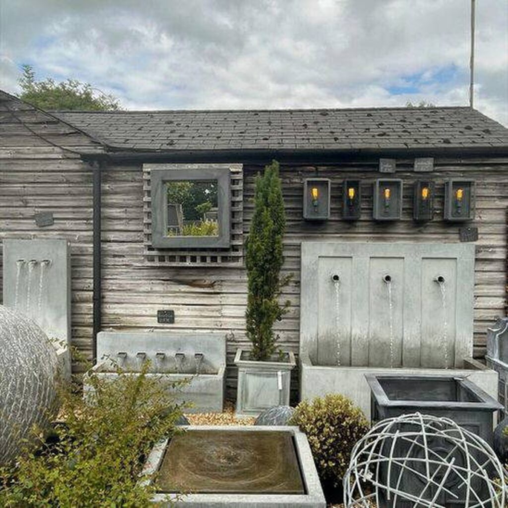 20 Enchanting Front Yard Water Feature Ideas to Charm Visitors