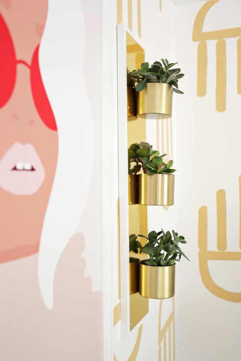 20 Brilliant Ways to Transform Cheap Pots into Expensive DIY Planters