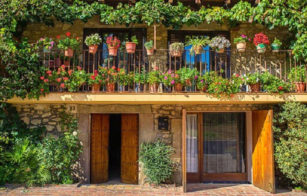 17 Stunning Balcony Railing Design Pictures That Inspire