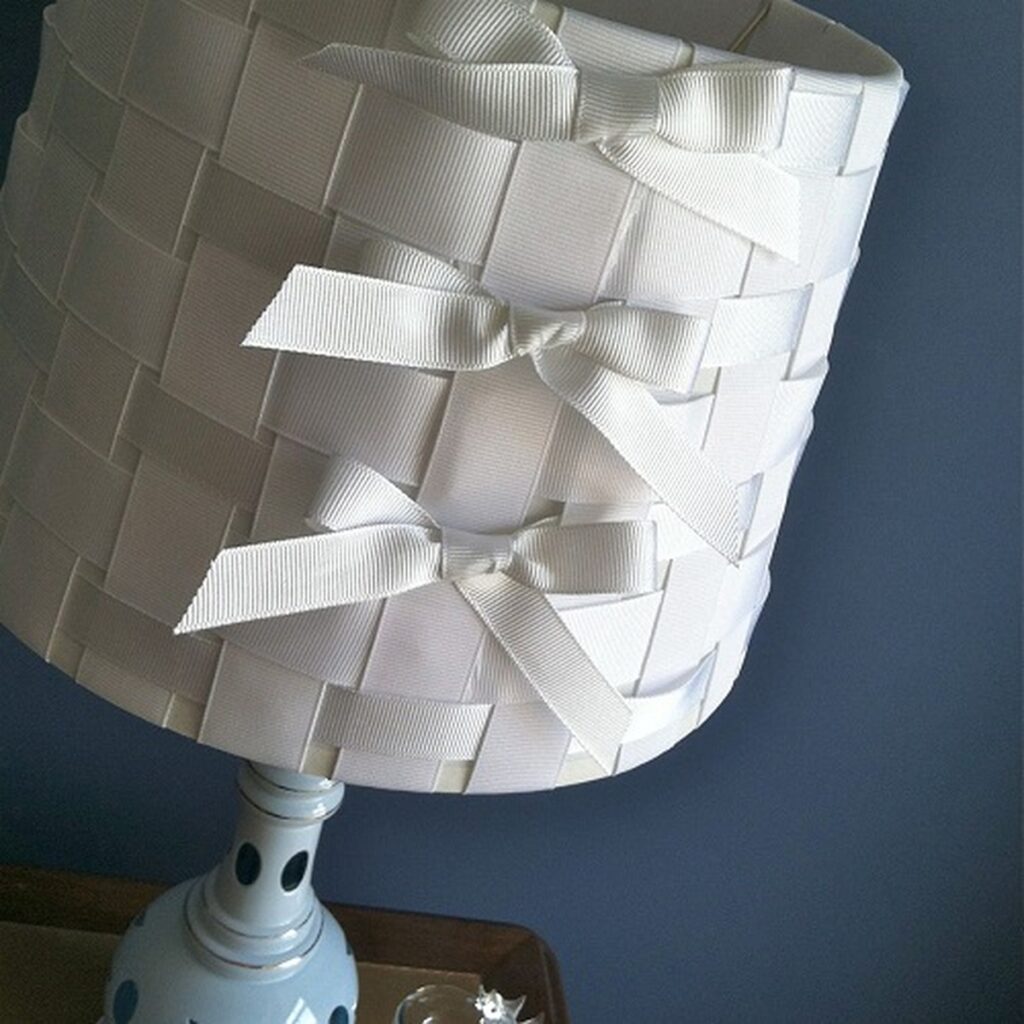28 Charming Ways to Make a Lamp Shade of Twigs