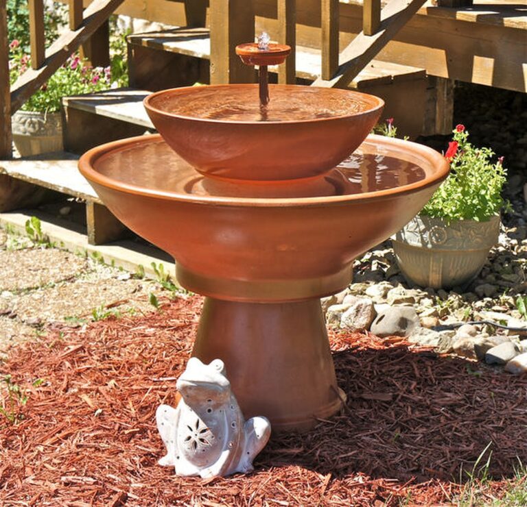 16 Lovely DIY Clay Pot Ideas for Garden That Will Impress Everyone