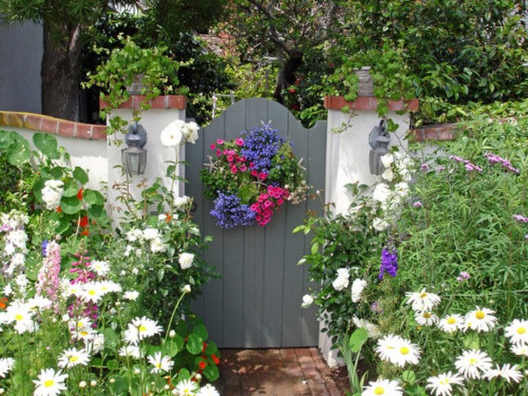 29 Ideal Garden Entrance Door Ideas That Welcome Guests