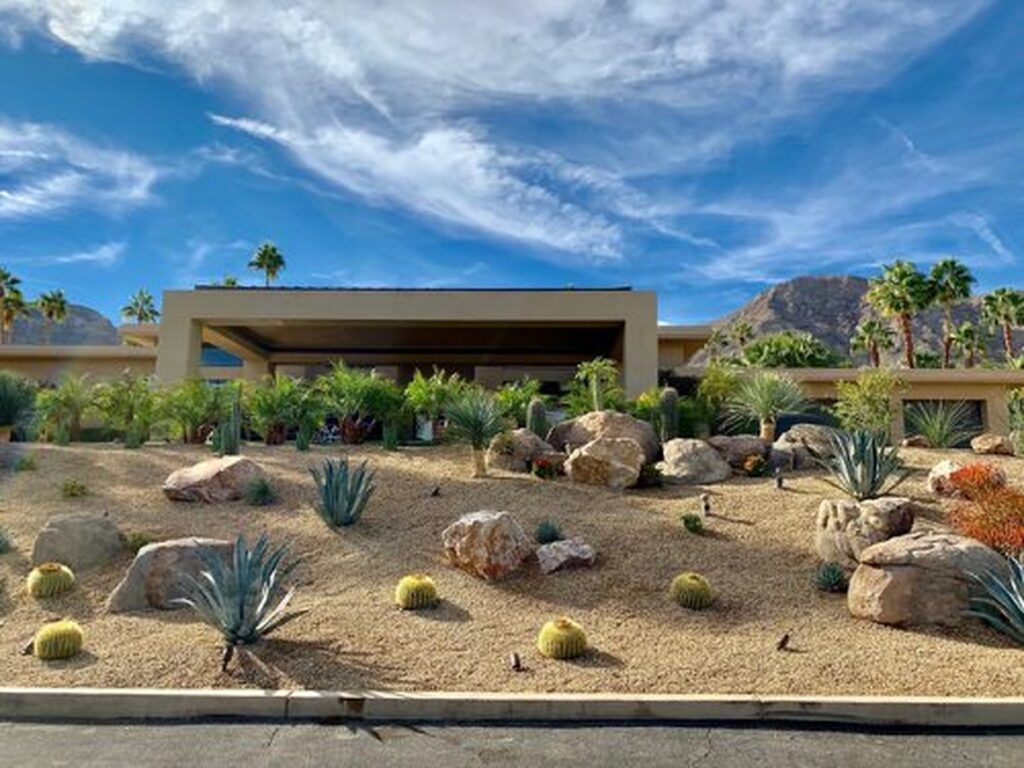 35 Stunning Desert Landscaping Ideas Pictures to Transform Your Yard