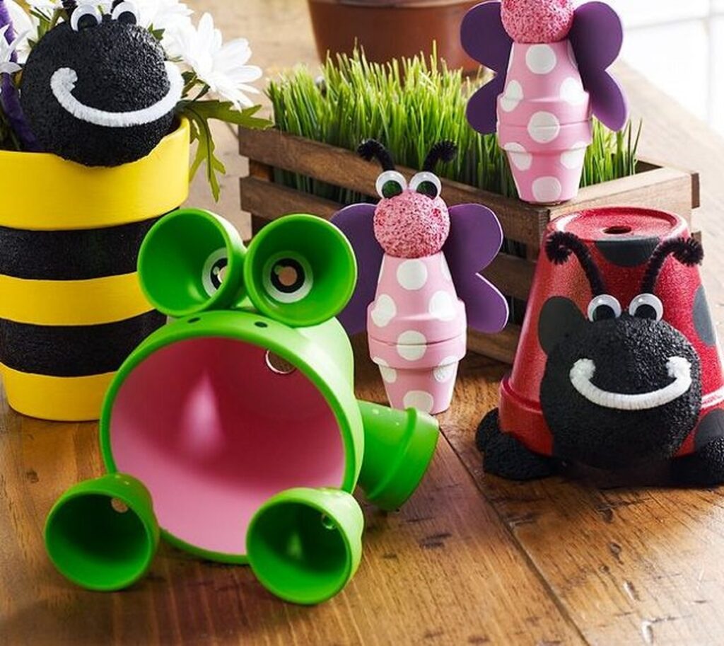 16 Lovely DIY Clay Pot Ideas for Garden That Will Impress Everyone