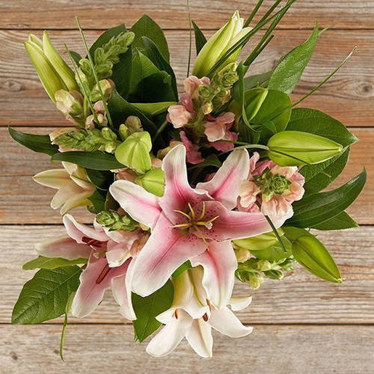 12 Beautiful Celebration of Life Flower Arrangements to Honor Memories